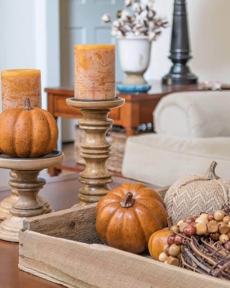 Fall Decor Tips for a Cozy Apartment Interior (Chic Rental Decor ...